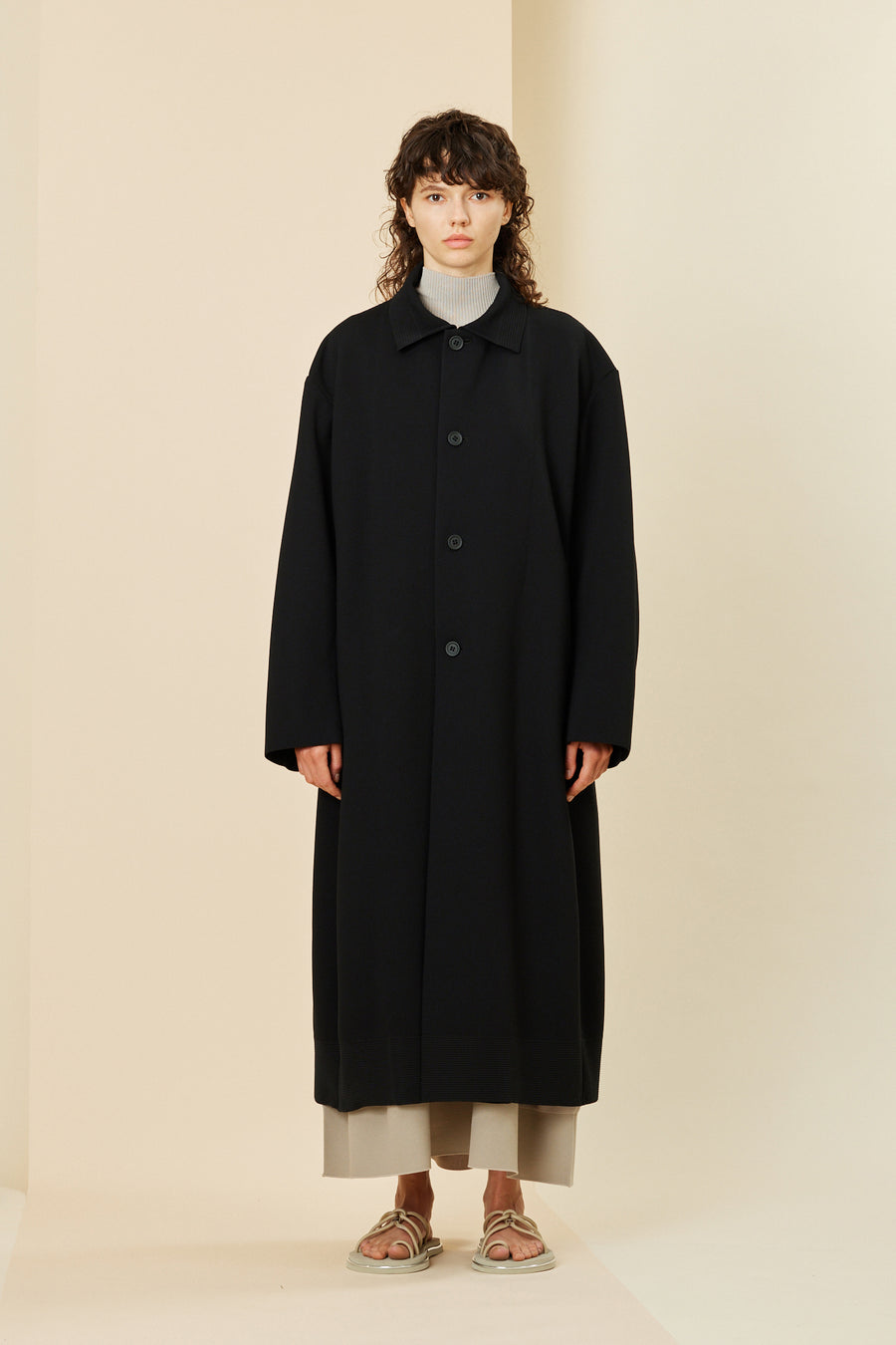 MESH STAND FALL COLLAR LONG COAT – CFCL Official Online Store